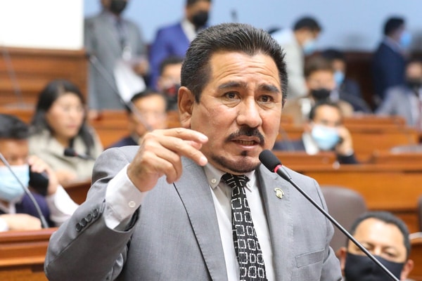 Congresistas que renunciaron a Perú Libre forman bancada Perú Bicentenario Congresistas que renunciaron a Perú Libre forman bancada Perú Bicentenario